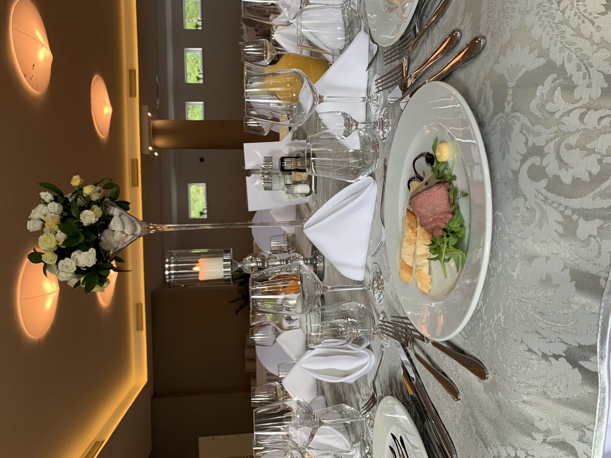 Biały Kruk w Kozach | WeseleNaSali.pl